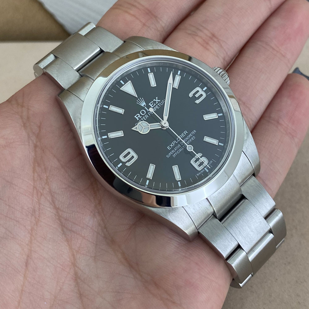 Rolex Explorer 39 MM 214270
