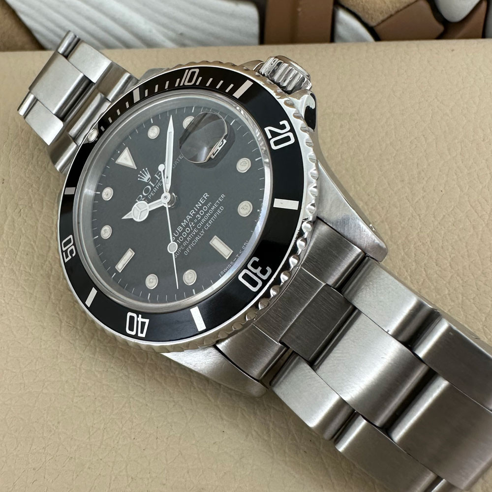 Rolex Submariner 16800